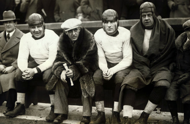 Sports Genius – The evolution of football uniforms | Genius