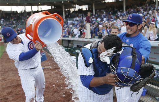 Performance of the Day – Dioner Navarro, Chicago Crosstown Rivalry Game ...