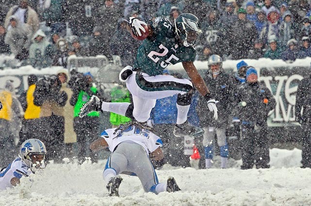 Sports Genius – LeSean Mccoy’s Record Season | Genius
