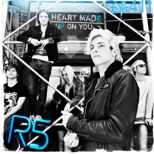 R5 Smile Lyrics