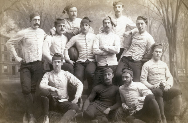 Sports Genius – The evolution of football uniforms | Genius